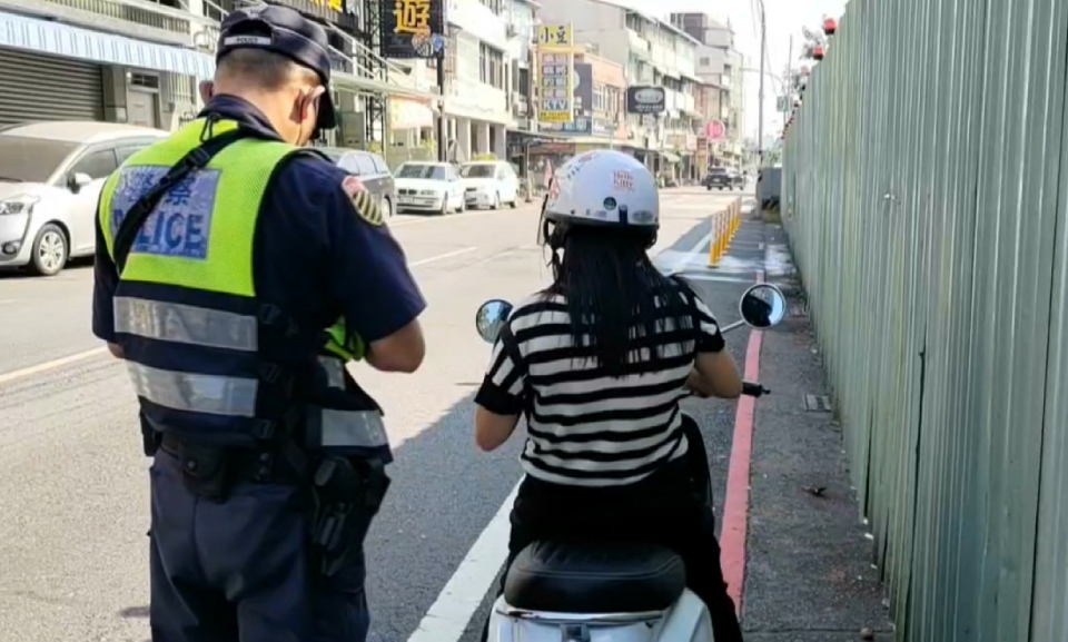 屏縣警局大執法取締闖紅燈 3天抓1779件 — TITV News 原視新聞網